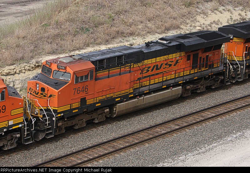 BNSF 7646